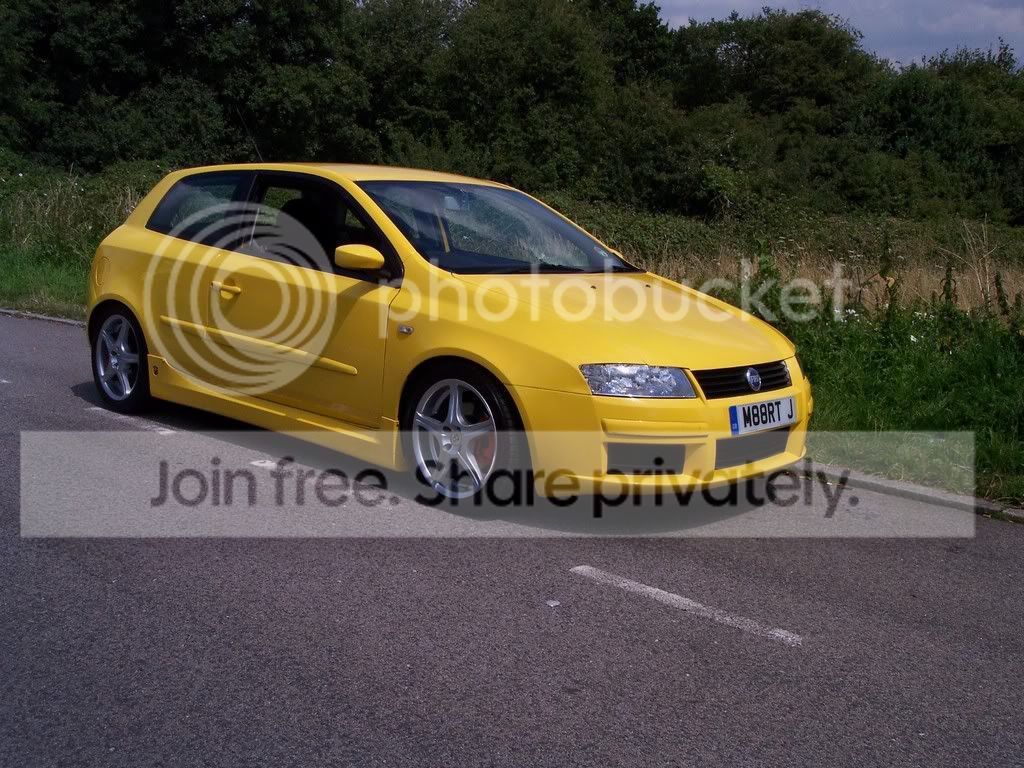 Yellow 2002 Stilo Clean | Detailing World Forum